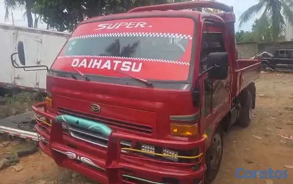 Corotos | Daihatsu Delta 1999 Volteo