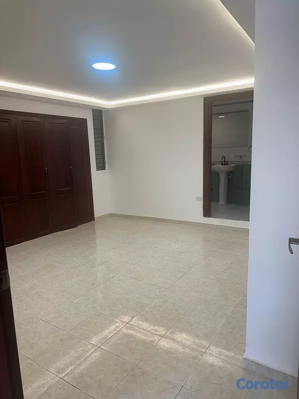 Corotos | Vive en Bella Vista! Amplio Apartamento en una de las Zonas ...