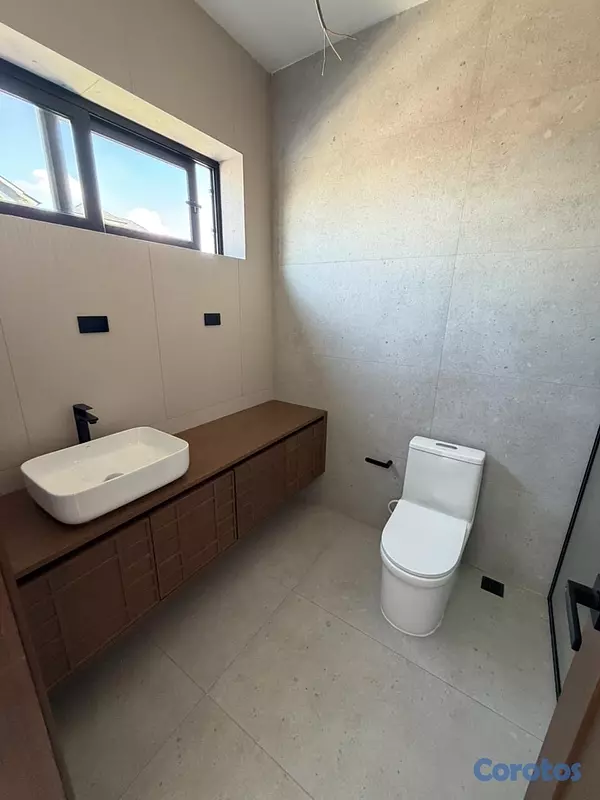 Corotos | Apartarmento super cómodo segundo nivel, precio en oferta