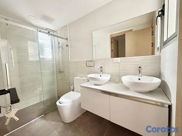Corotos | Apartamento en Bella Vista, con línea blanca 2 habitaciones