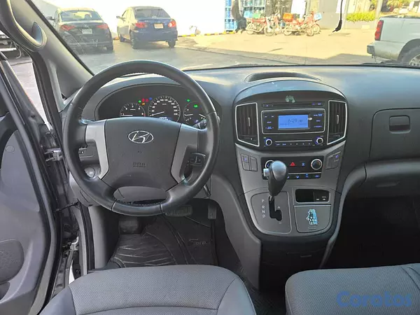 Corotos | HYUNDAI GRAND STAREX 2021 GRIS