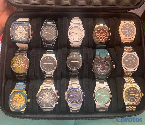 Corotos | Varios Modelos de relojes disponibles Estilo Casua