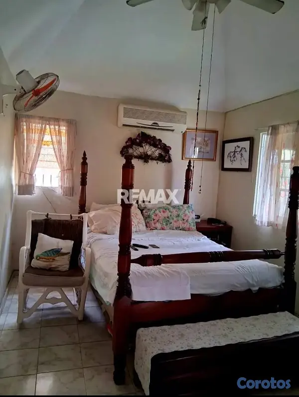 Corotos | Casa en venta en Villa Faro 2 Niveles