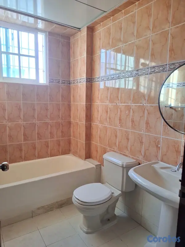 Corotos | Apartamento en Alquiler en Bella Vista | Ideal para Vivienda ...