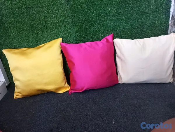 Corotos | ventas de forros de cojines varios colores disponibles.