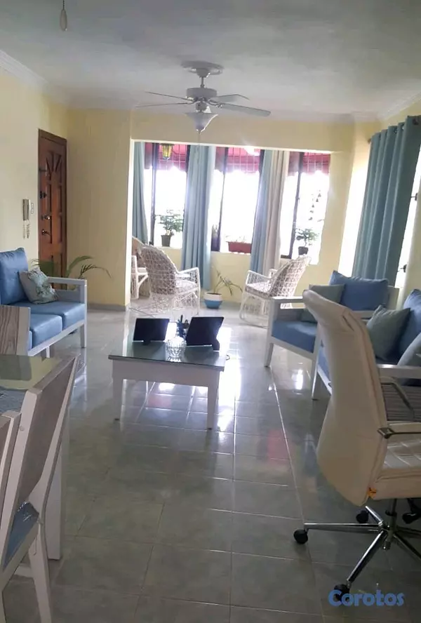 Corotos | Apartamento Amueblado. 4to. Nivel. Gazcue. Distrito Nacional.