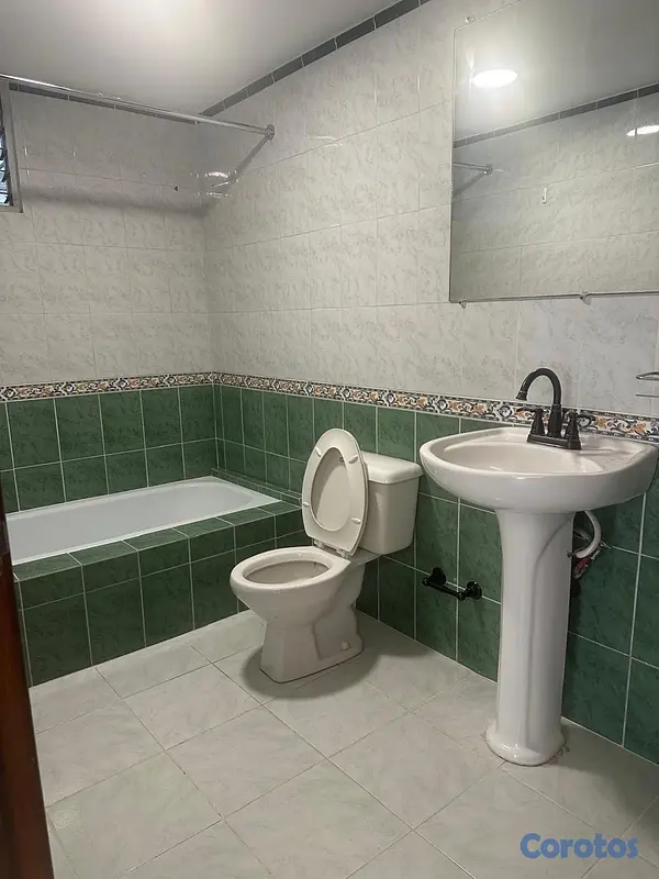 Corotos | Vive en Bella Vista! Amplio Apartamento en una de las Zonas ...